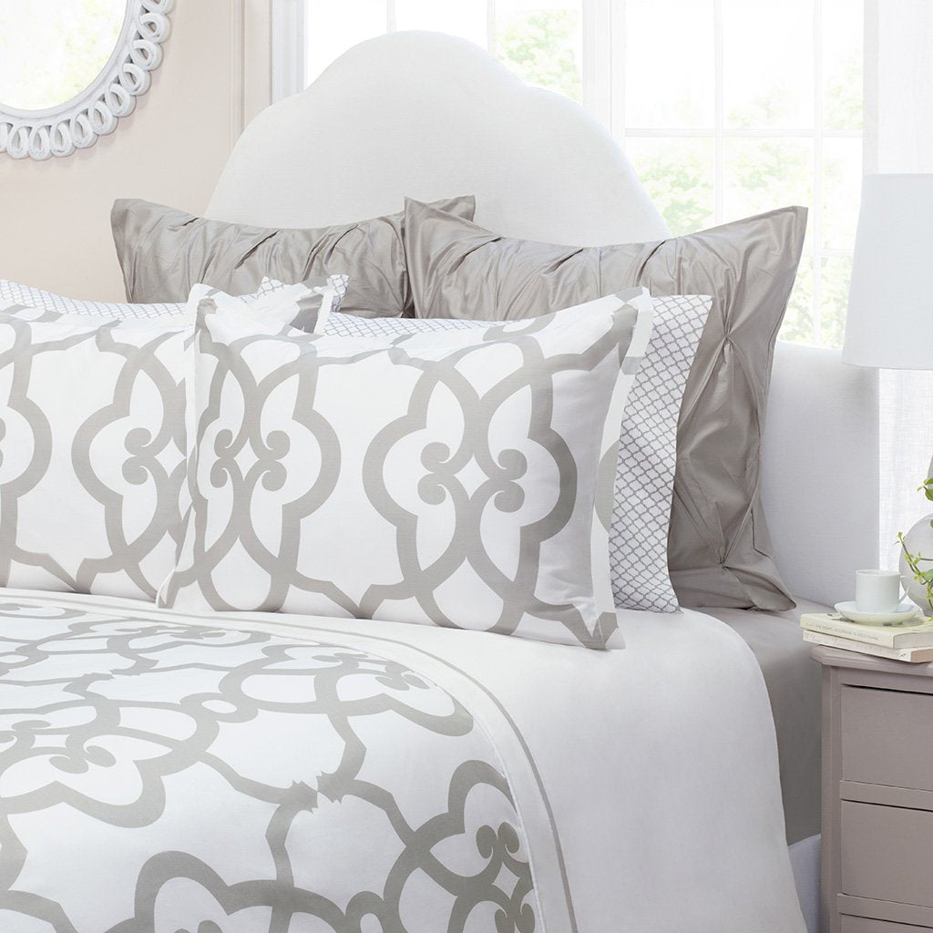 grey and white patterned bedding